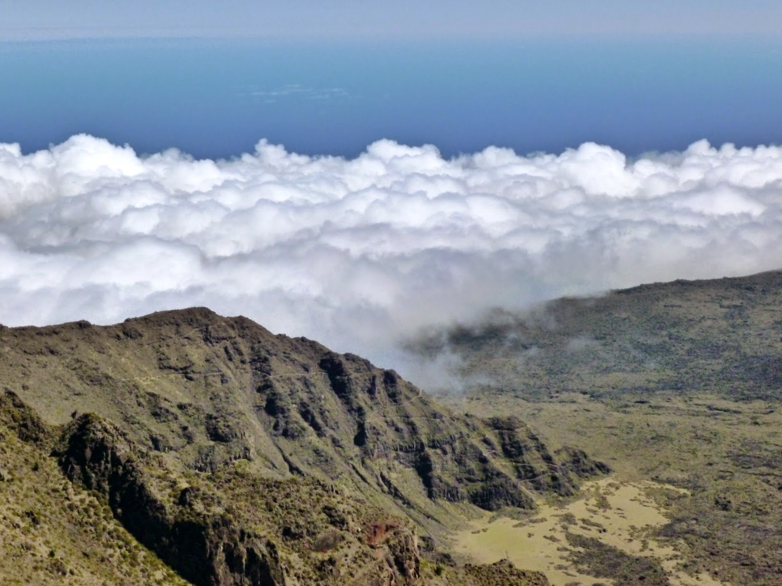 American Travel Journal: Leleiwi Overlook Trail - Haleakalā National Park