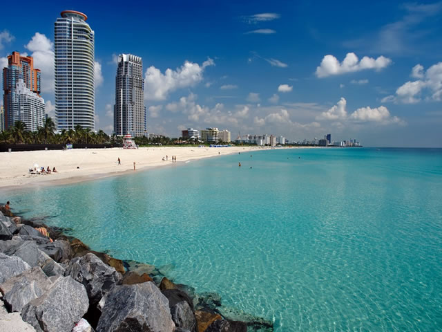 10 Most Famous Beaches in the World (with Photos)