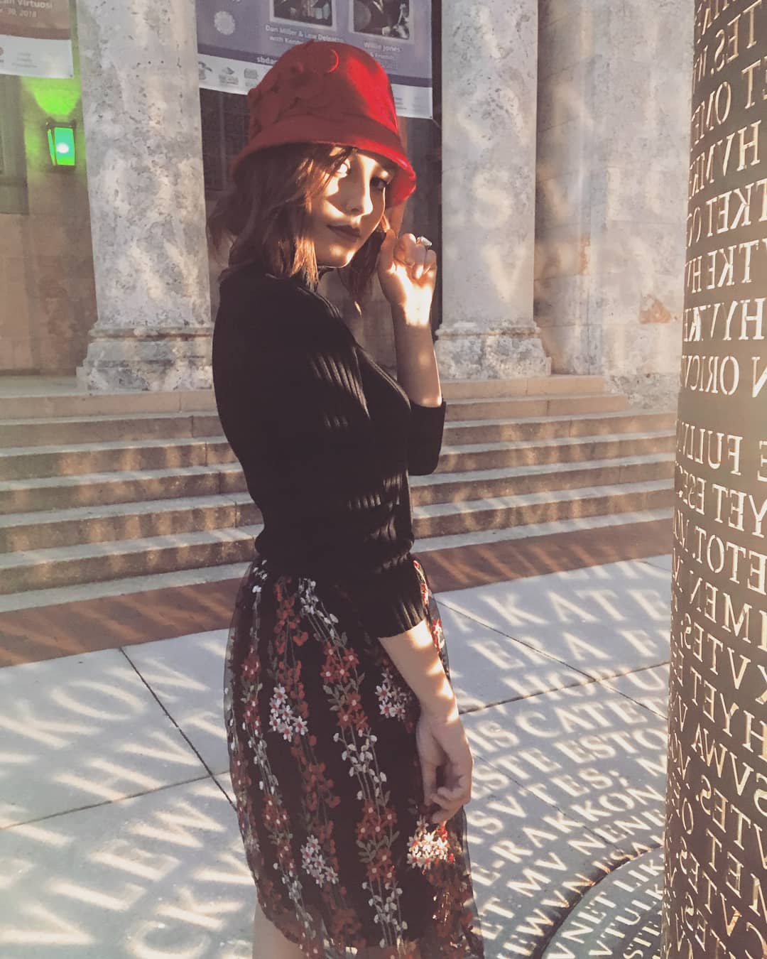 Holiday Looks: Traditional & Non-Traditional | simPLEIGH me