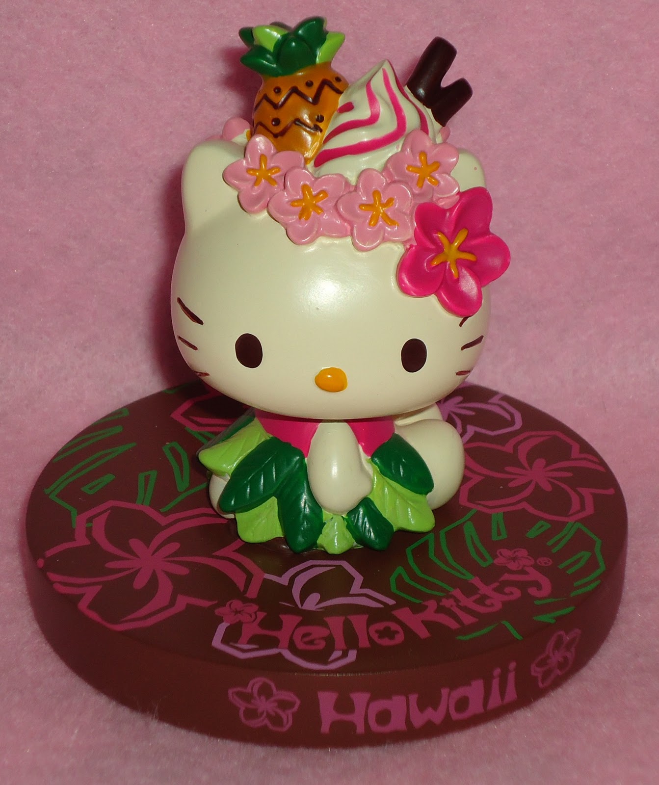 Hello Kitty Karma: The Hawaii Suntan kitty story