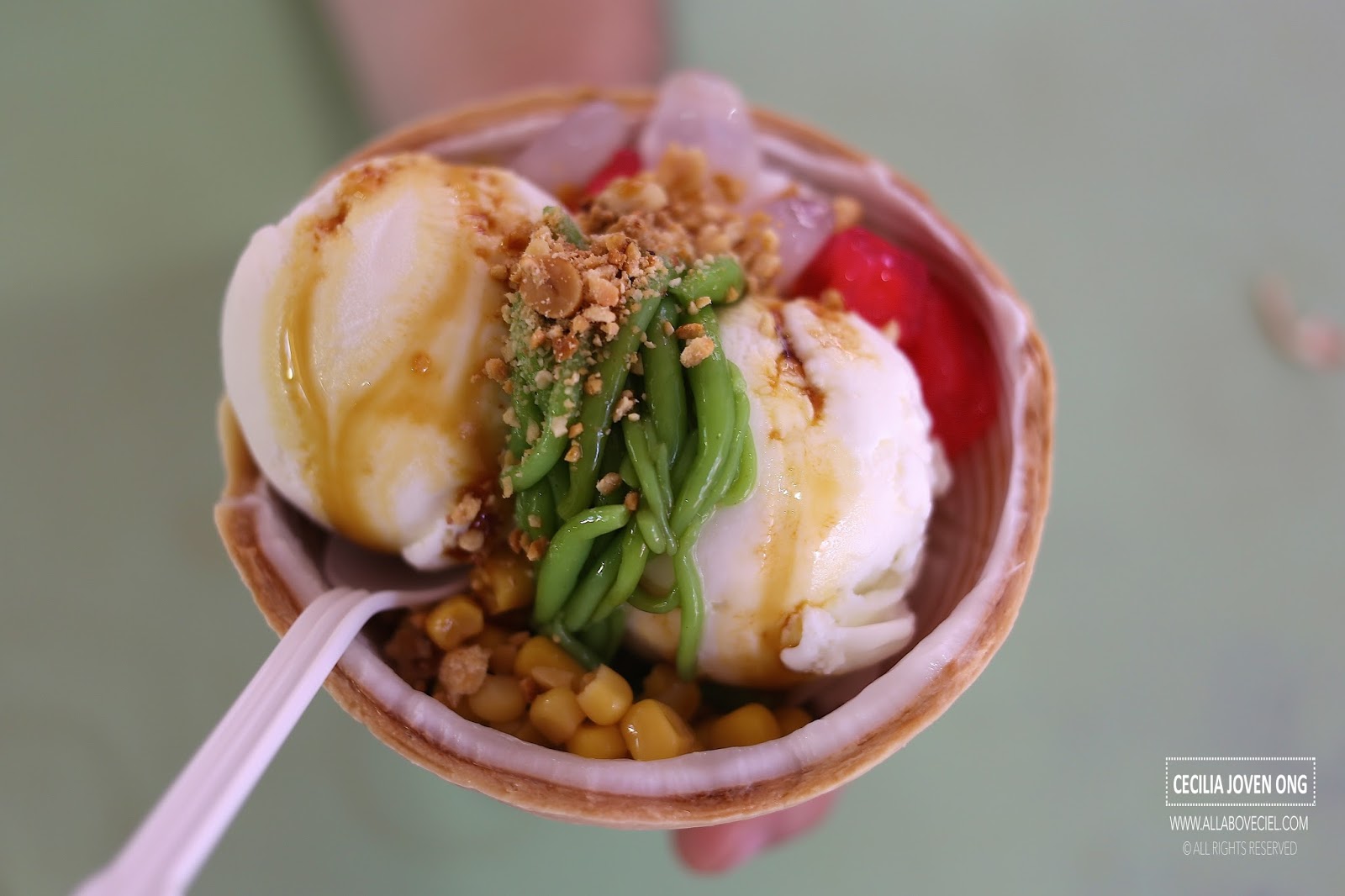 ALL ABOUT CEIL: Waan Waan Authentic Thai Coconut Ice Cream in Hawker Centre