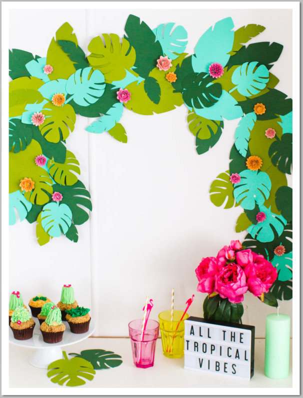 Tropical Party Photobooth Backdrop Ideas