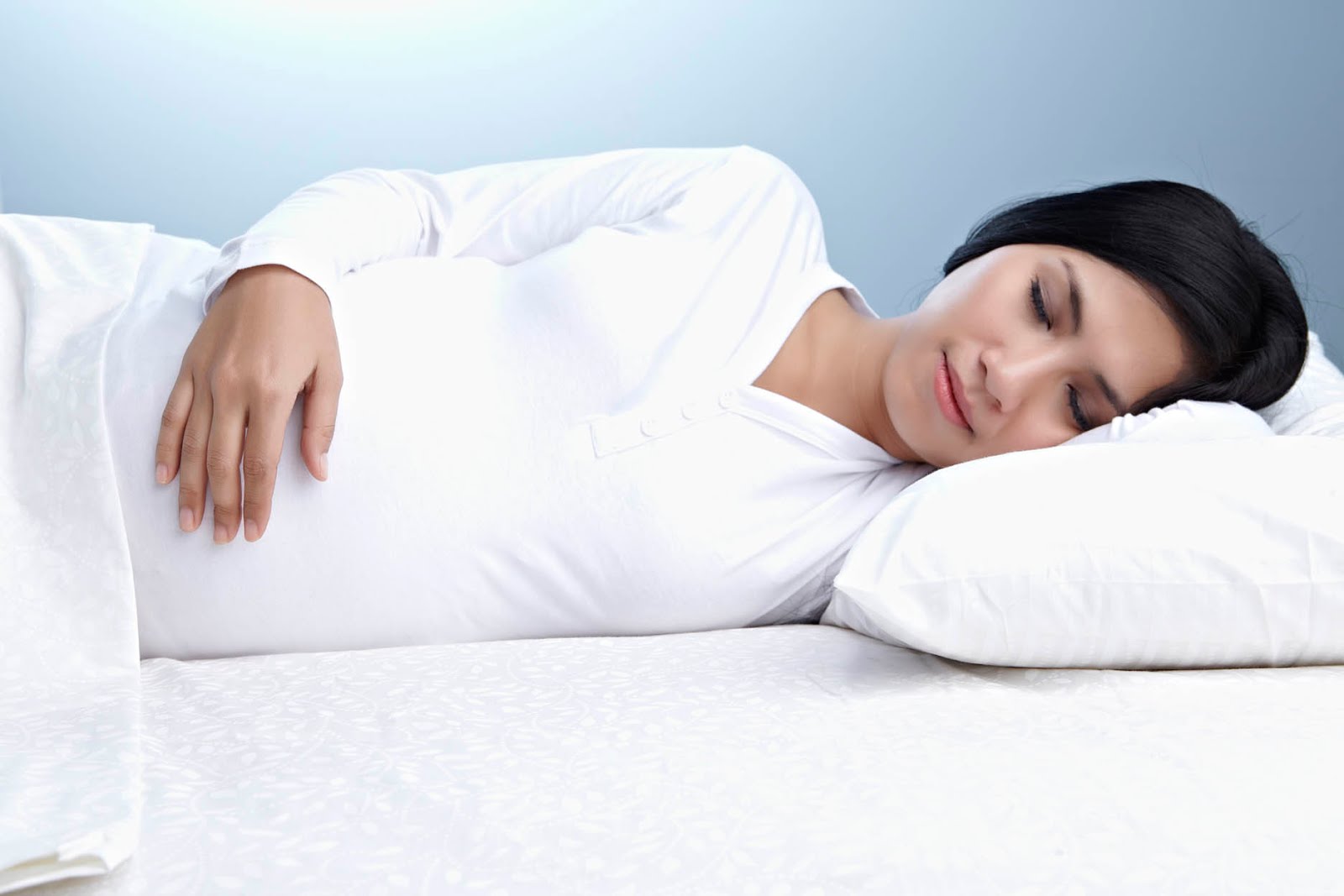 Begini Posisi Tidur Terburuk Ibu Hamil Jika Dilakukan Berbahaya