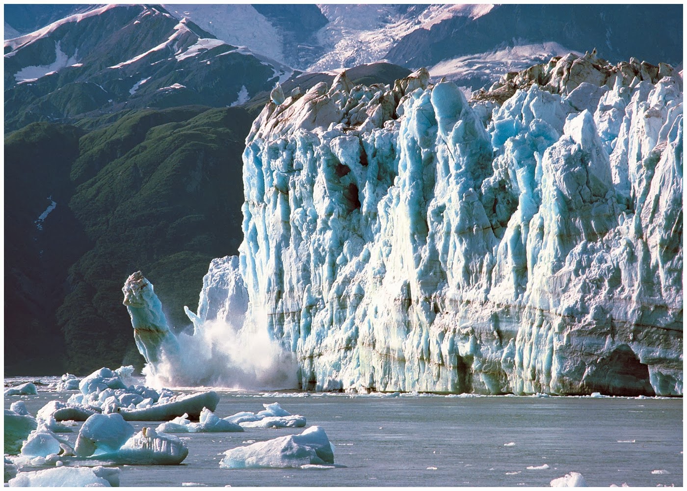 Silencer: Misterios de la guerra fría #1 | The Bloop - El caso ...