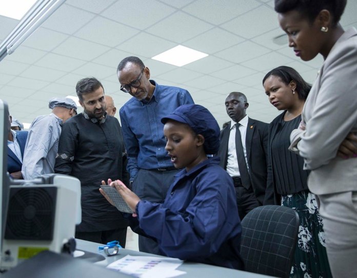 Africa RWANDA LAUNCHES FIRST SMARTPHONES IN AFRICA africa-rwanda-launches-first-smartphones-in-africa