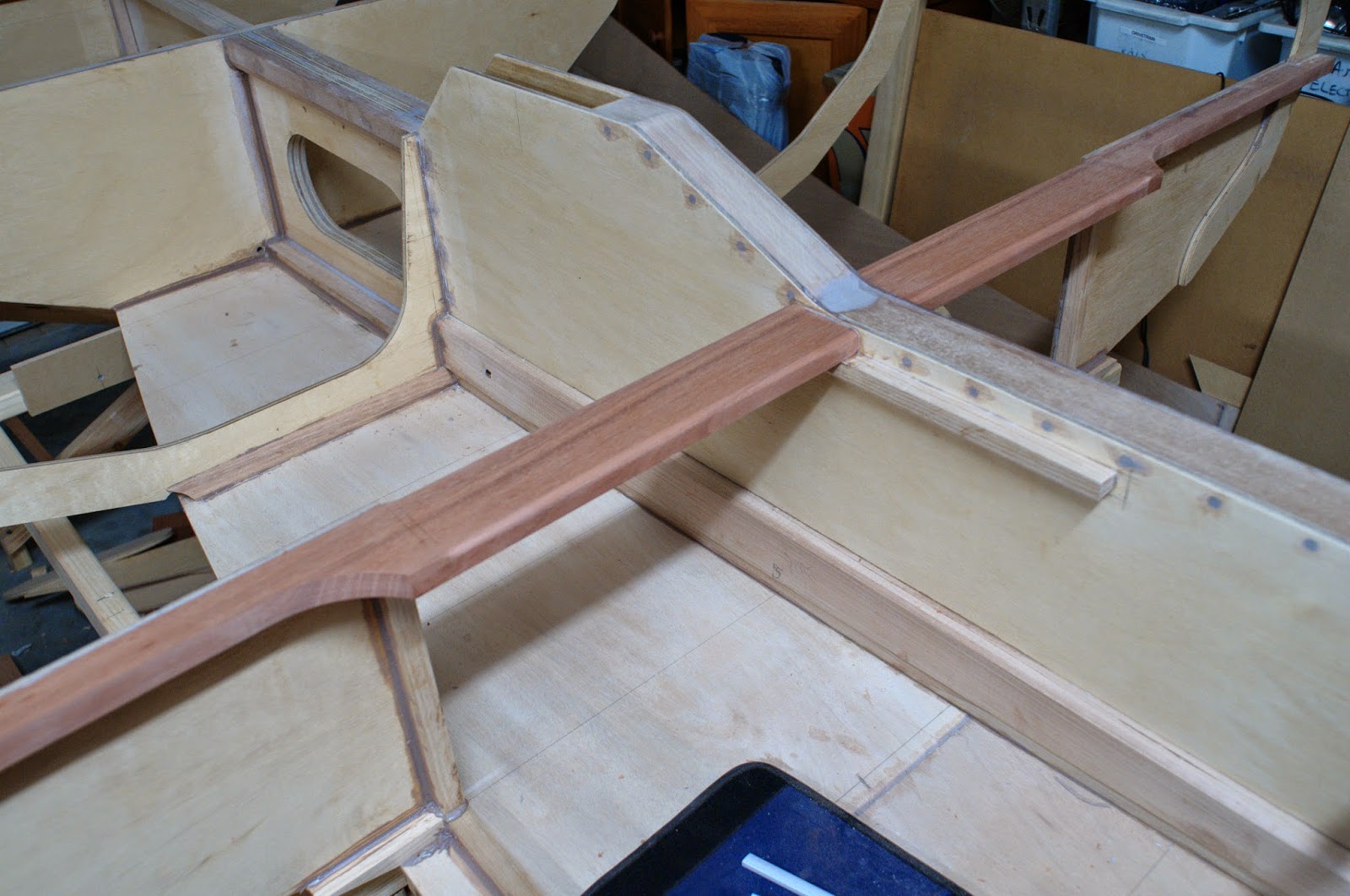 Suzy's Blog: Nearly done with bulkheads and the beginnings of the ...
