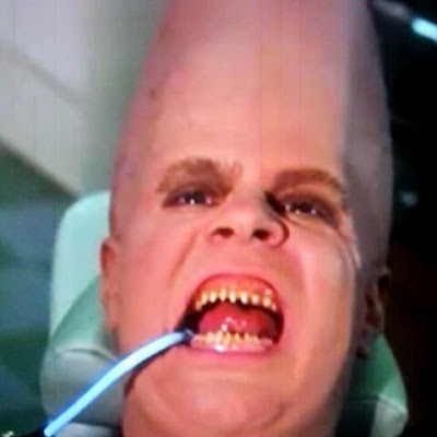 The Horror Digest: Oculus: Never Underestimate the Power of Conehead Teeth