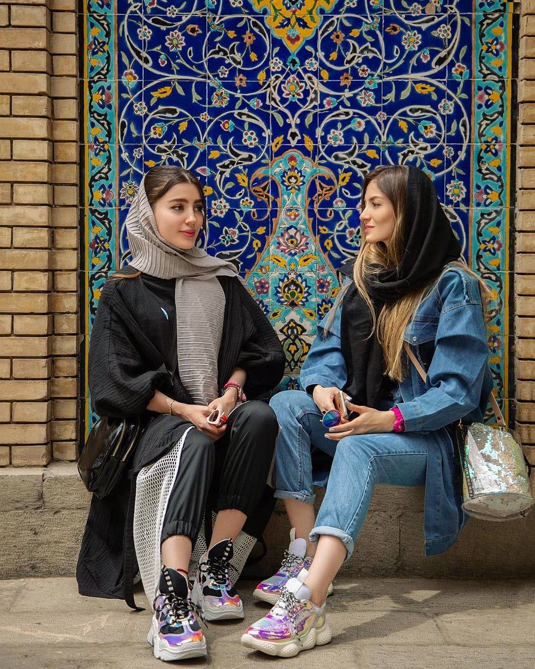 Iranian Street Fashion Style 03 - Ramziyat