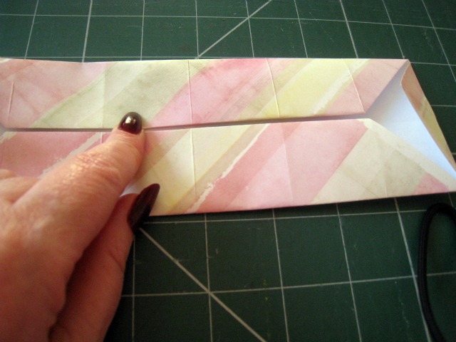 RosMadeMe: Christmas Tutorial no 7 - Folding Frenzy to Make The Origami Box