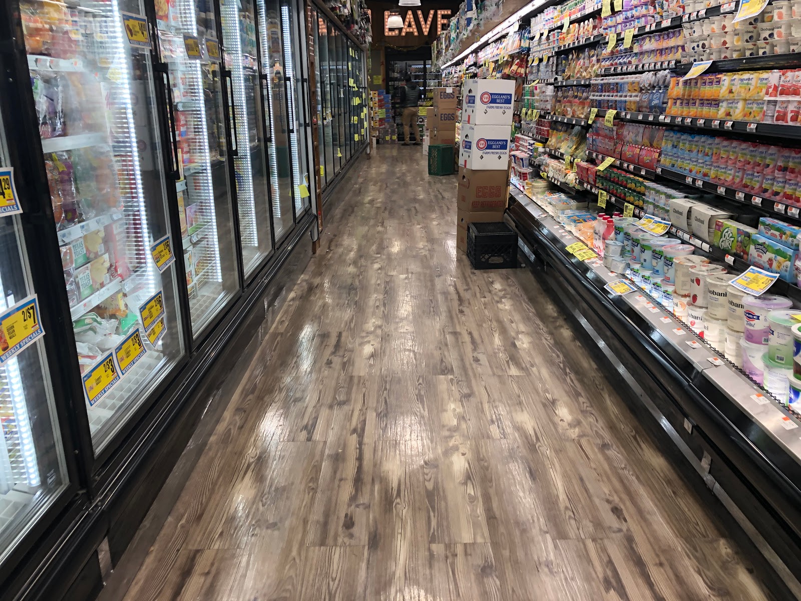 Look Inside: Met Fresh Supermarket - Bushwick, Brooklyn, NY