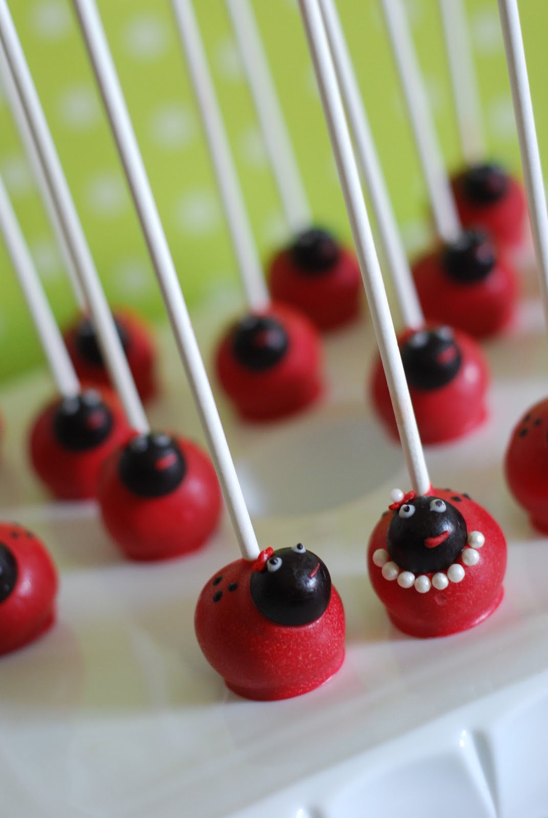 Sweet Cheeks Tasty Treats: Hello LADIES!