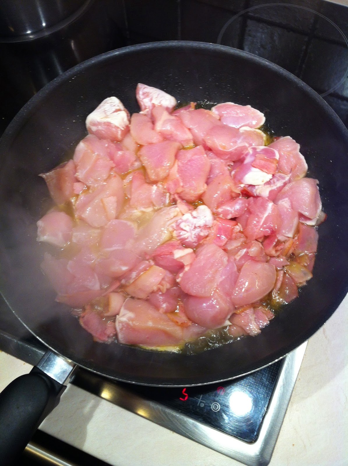 lilascuisine: Φιλέτο κοτόπουλο με καπνιστό τυρί Μετσόβου