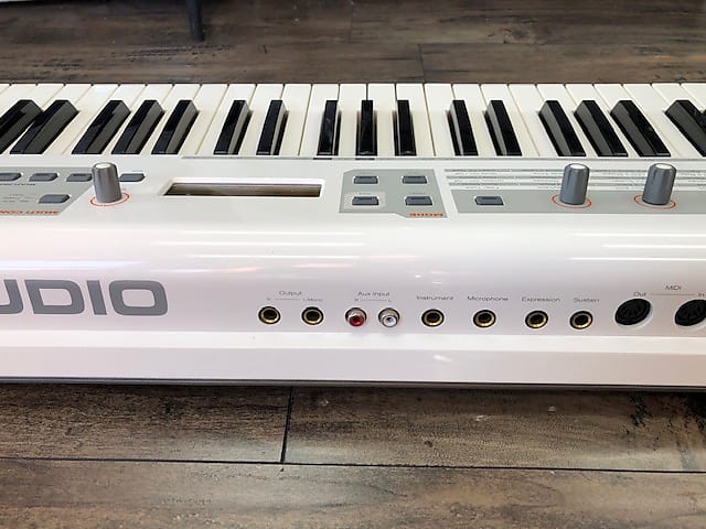 MATRIXSYNTH: M-Audio Venom Synthesizer