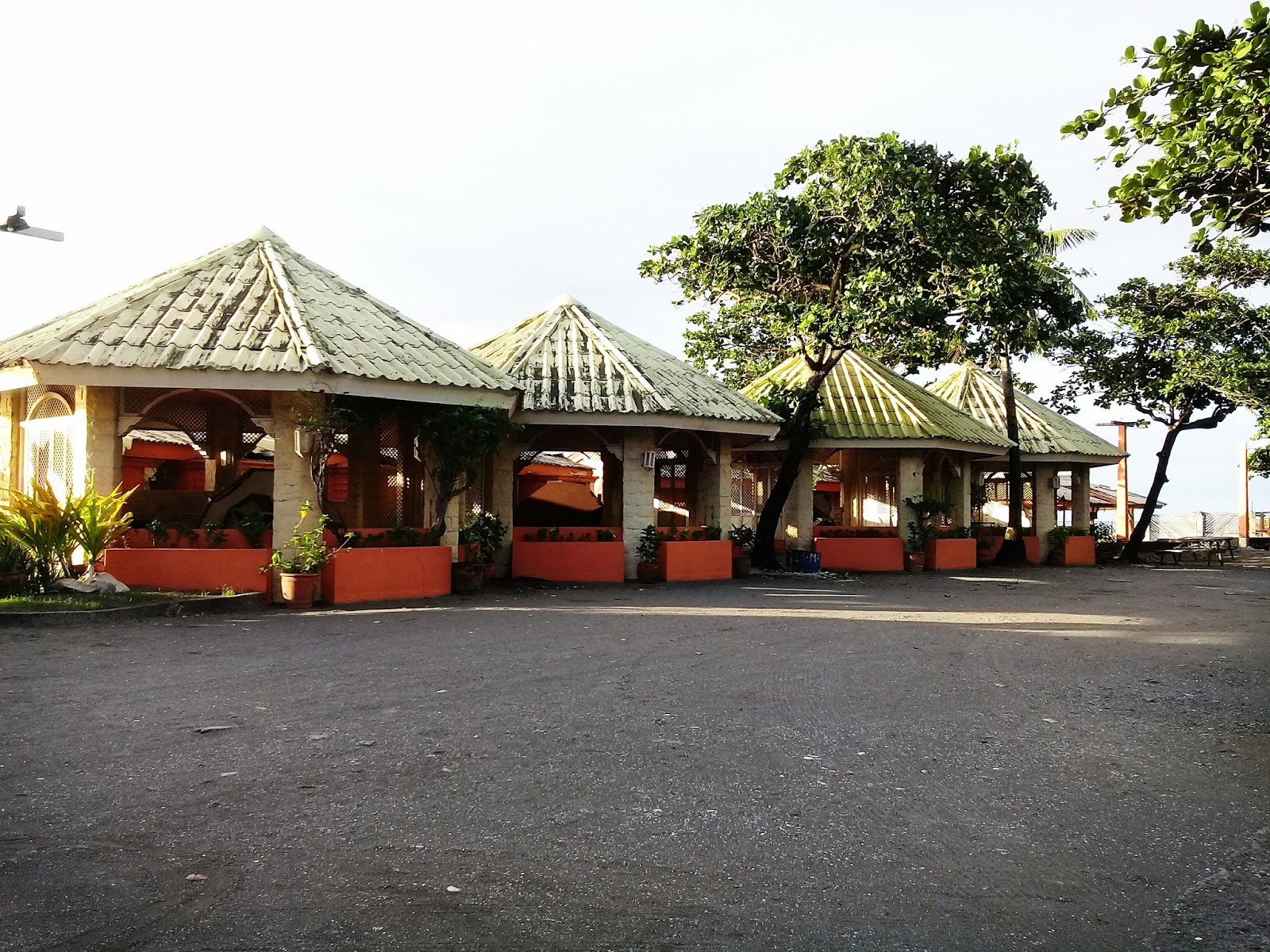 NOVELETA TOWN: Villamar Resort Noveleta