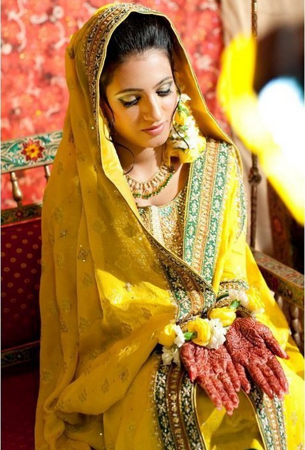 Wedding Dresses, Shadi Dress, Wedding Shoes, Wedding sandals,: Mehndi ...