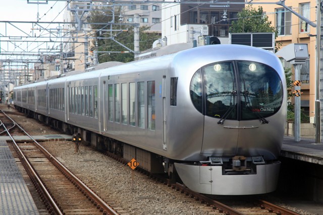 Tokyo Railway Labyrinth: EMU Seibu 001 Series: New Flagship Train
