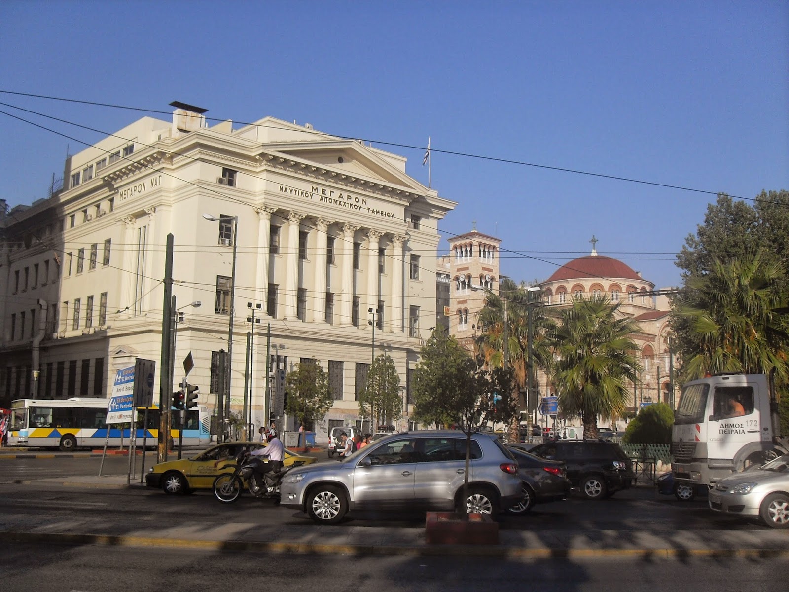 ¿Merece la pena dar un paseo por El Pireo, puerto de Atenas?