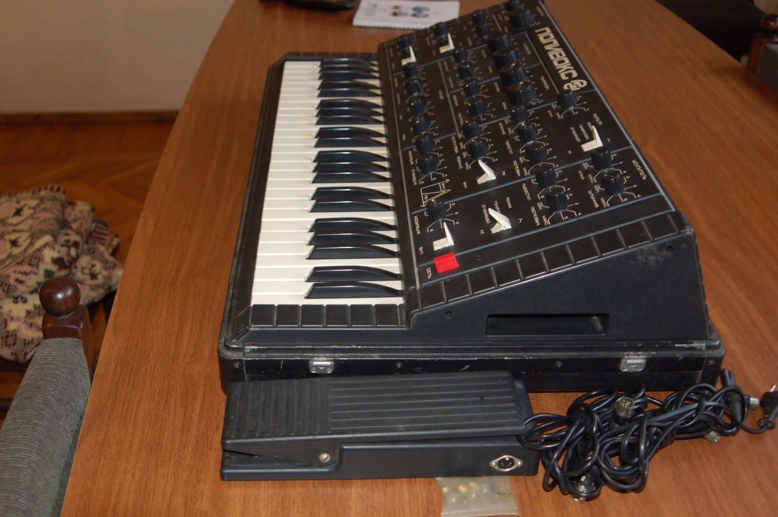 MATRIXSYNTH: POLIVOKS VINTAGE USSR SOVIET ANALOG SYNTHESIZER SN 0490496