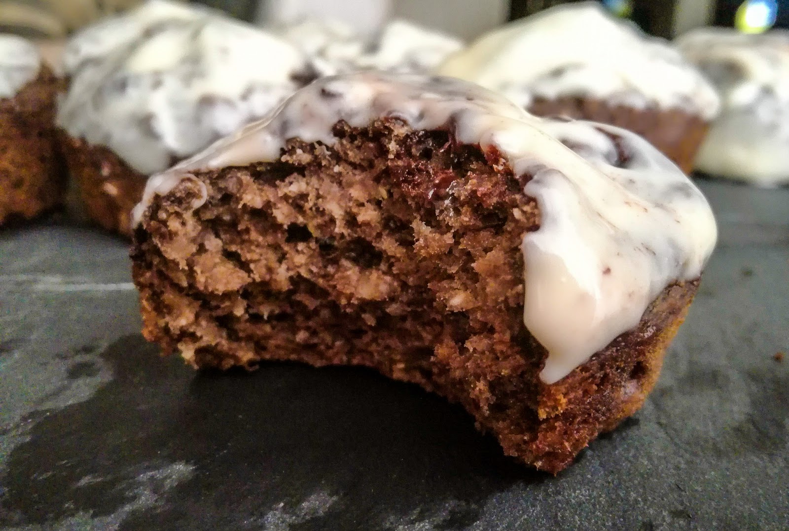 ΥΓΙΕΙΝΑ MUFFINS ΜΕ ΒΡΩΜΗ, ΜΠΑΝΑΝΑ ΚΑΙ ΓΙΑΟΥΡΤΙ | Pastry...tsio