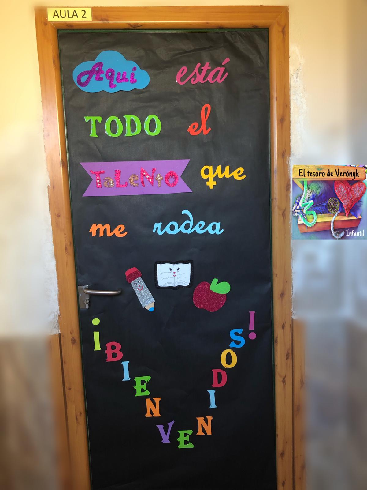 DECORACIÓN DE PUERTA