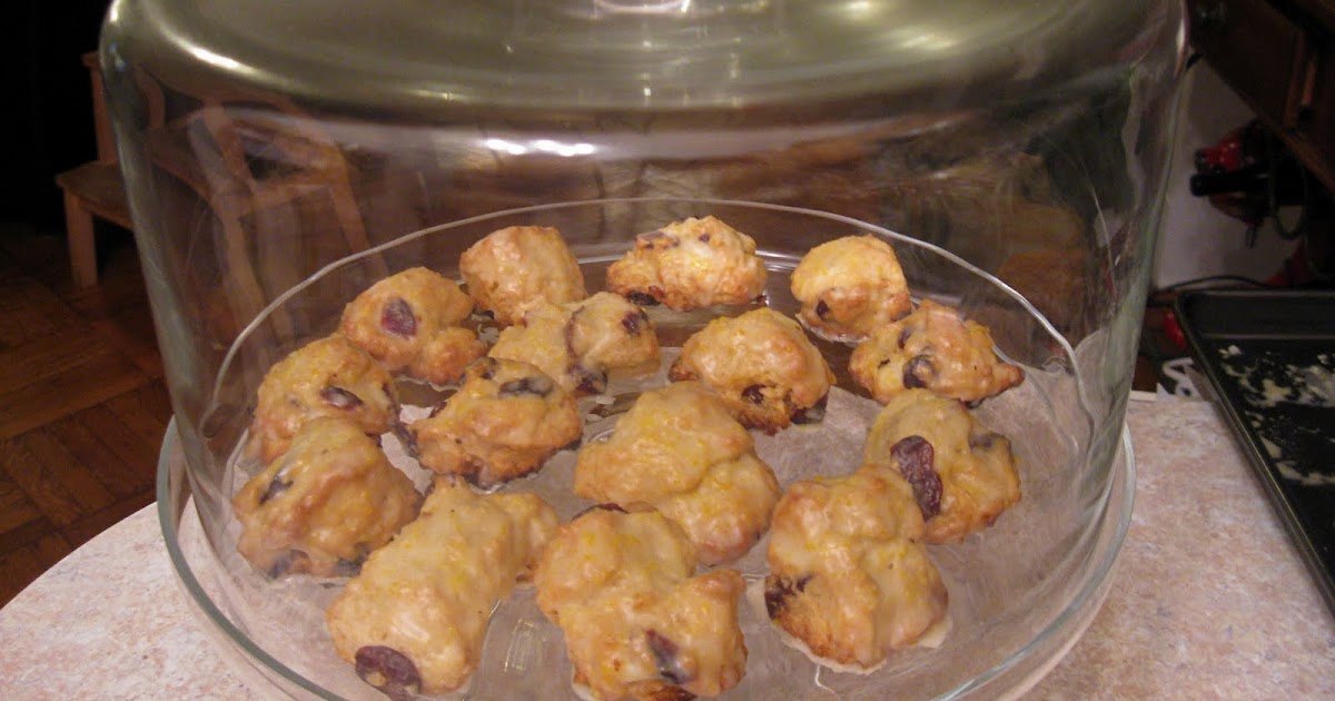 Nibbling Gypsy: Cosmo Scones