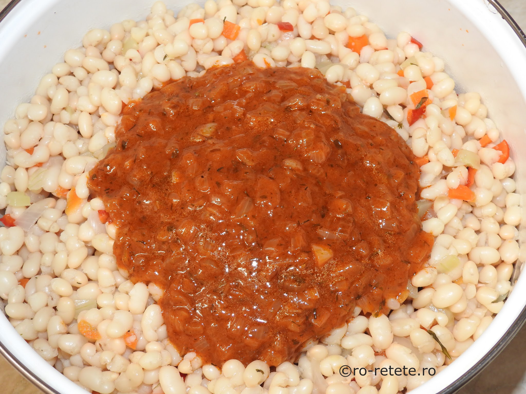 Fasole in paine reteta | RO-Retete.ro