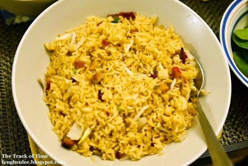 China King - Roast Pork Fried Rice and Chicken Wings | The Track of Time