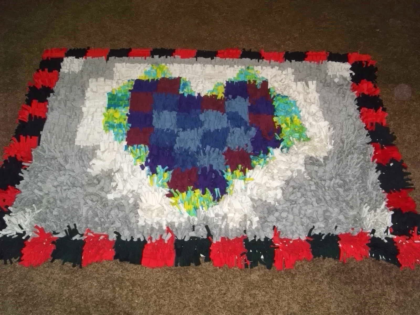 judysquiltsandthings: t-shirt shag rag rug