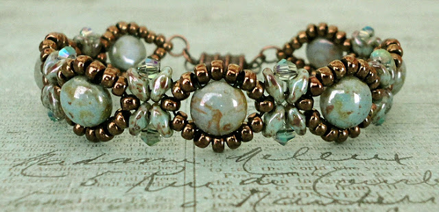 Linda's Crafty Inspirations: Metallic Seed Beads - Beadwork Examples