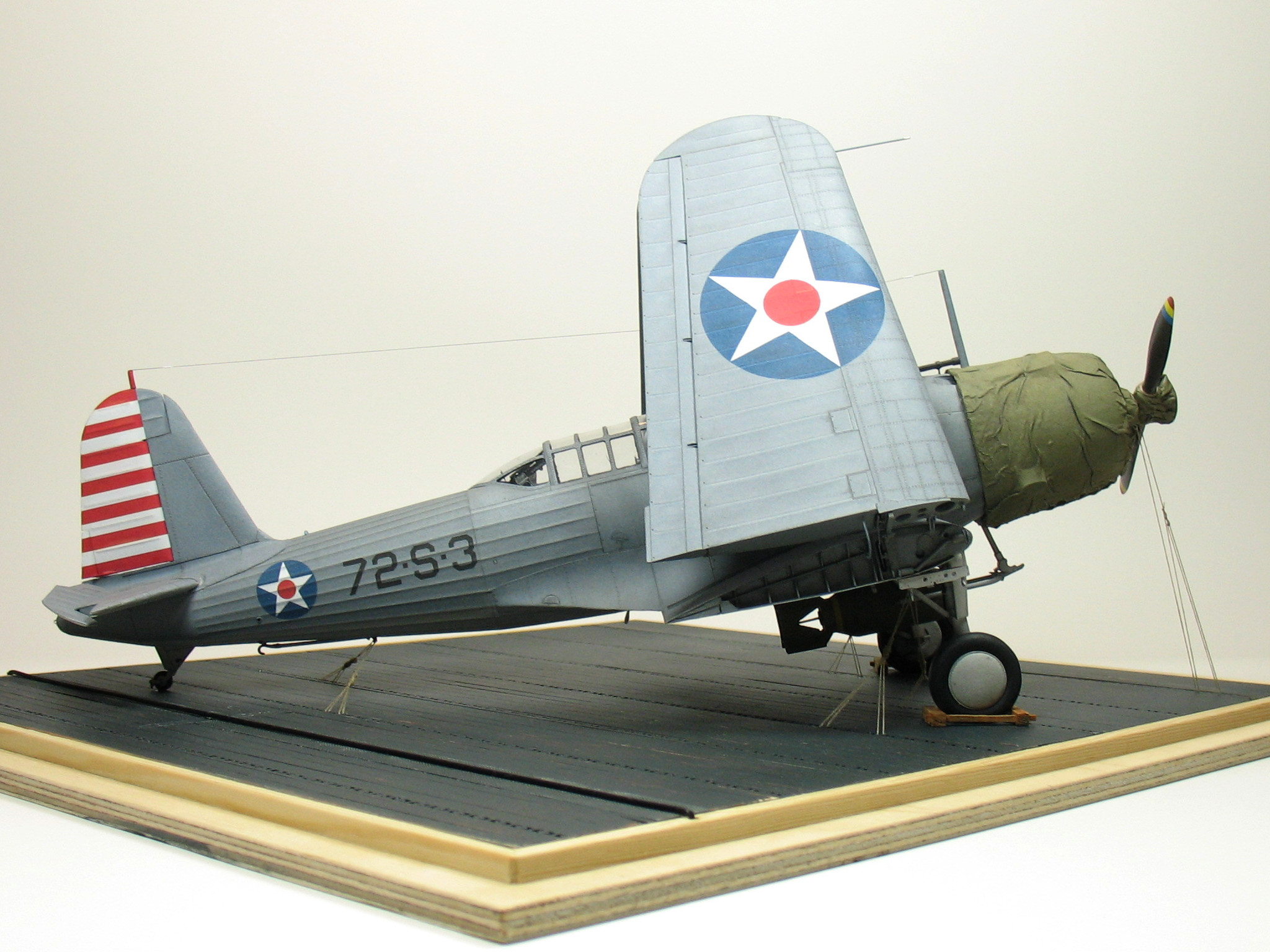 Vought SB2U-2 Vindicator (Kartonowa Kolekcja 1/33) - PaperModelers.com