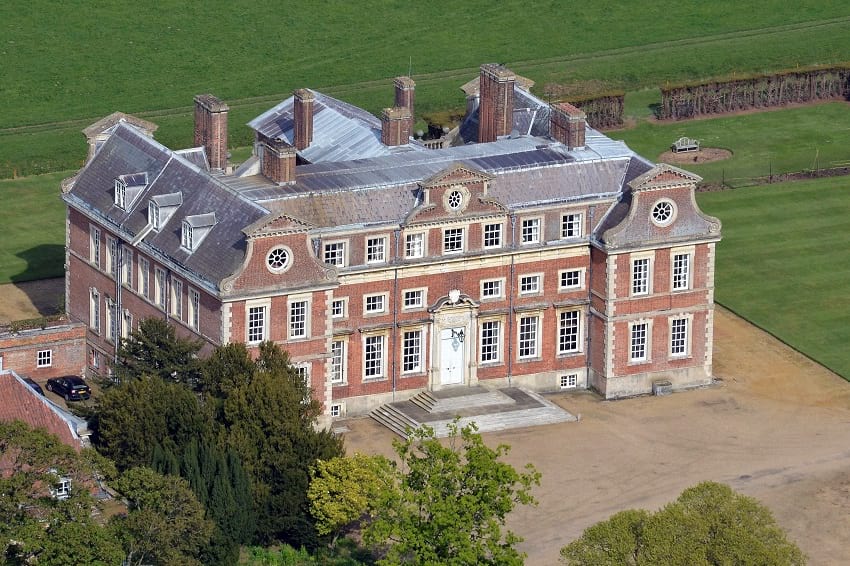 La Dame brune de Raynham Hall