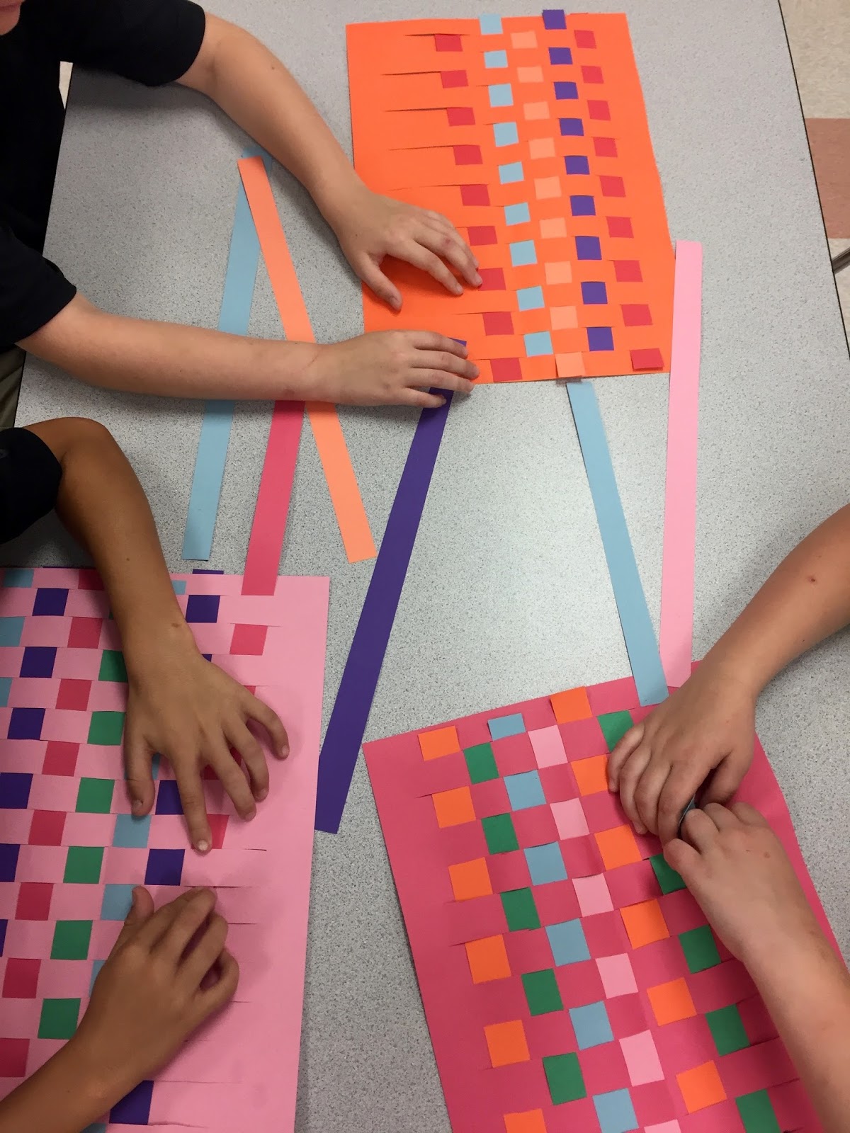 Art Class with Mrs. Kilpatrick: 3rd Grade Paper Weaving!