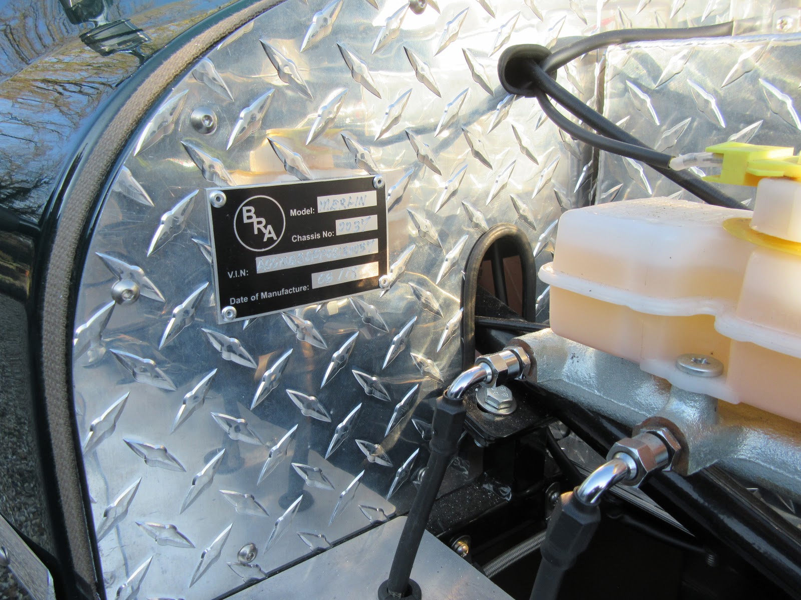 Aero Cycle Car's replica Morgan three wheeler kit build.: 2019