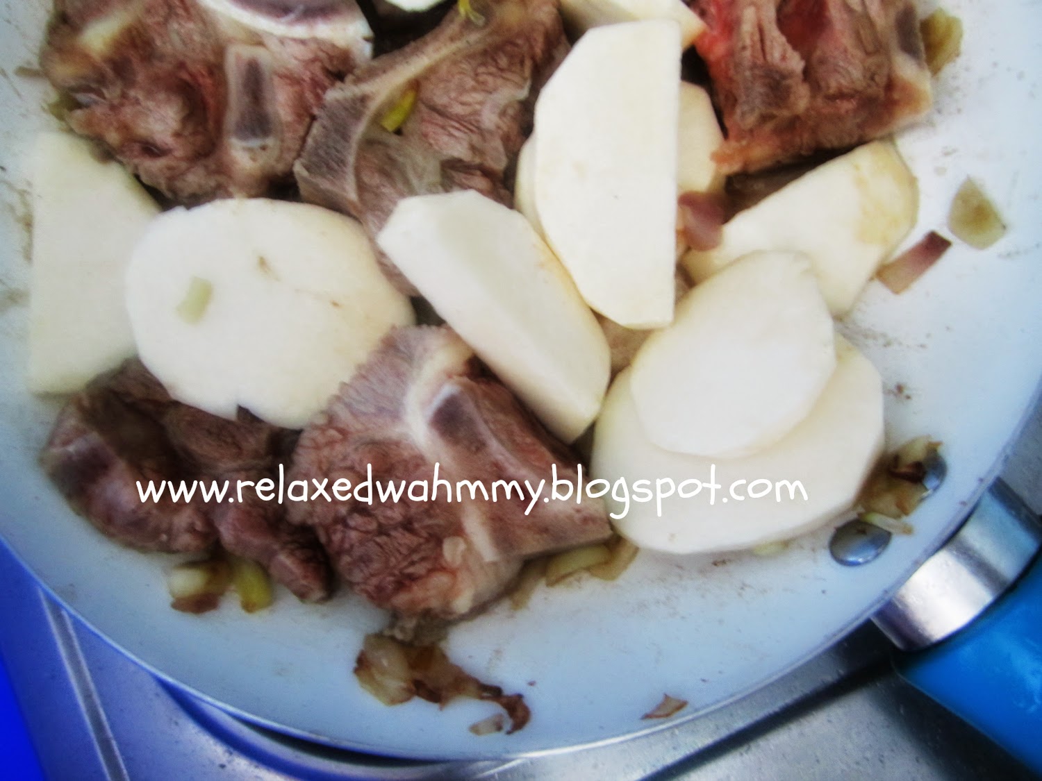 Recipe: Sinigang Na Buto-Buto ng Baka