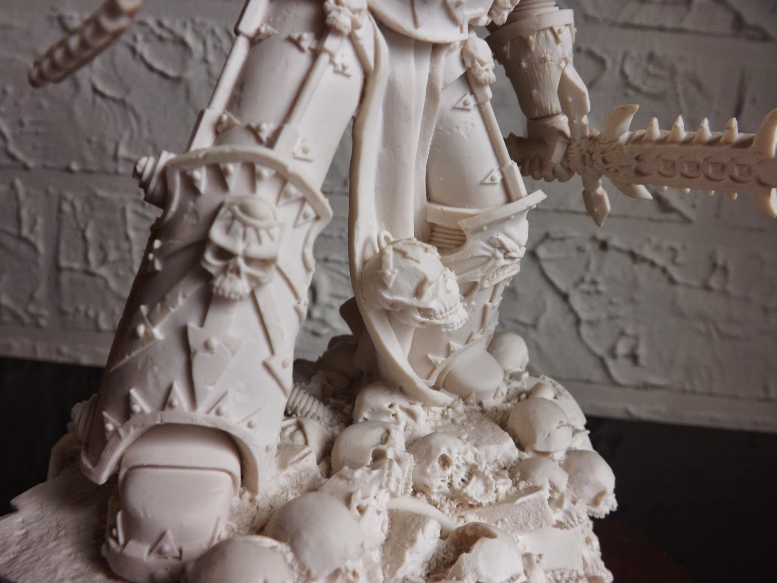 Limited Edition Warhammer models: Busts and Statue - Abaddon the ...
