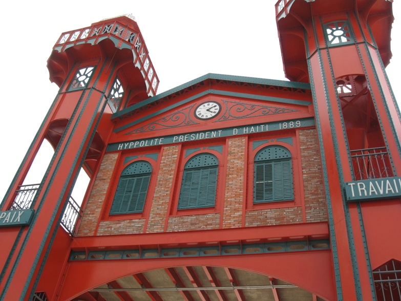 HAITI CONNEXION CULTURE: Le Marché Hyppolite en Feu: Apocalypse Again