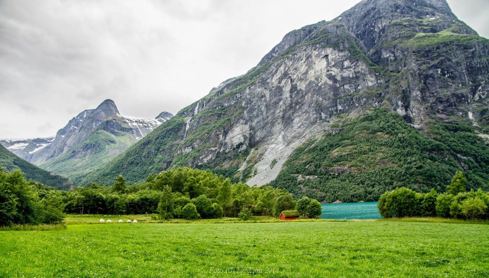 Rundt omkring: Lodalen, Stryn