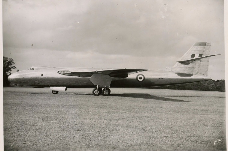 Jet & Prop by FalkeEins: Hawker P.1127 XP831 first flew in November ...