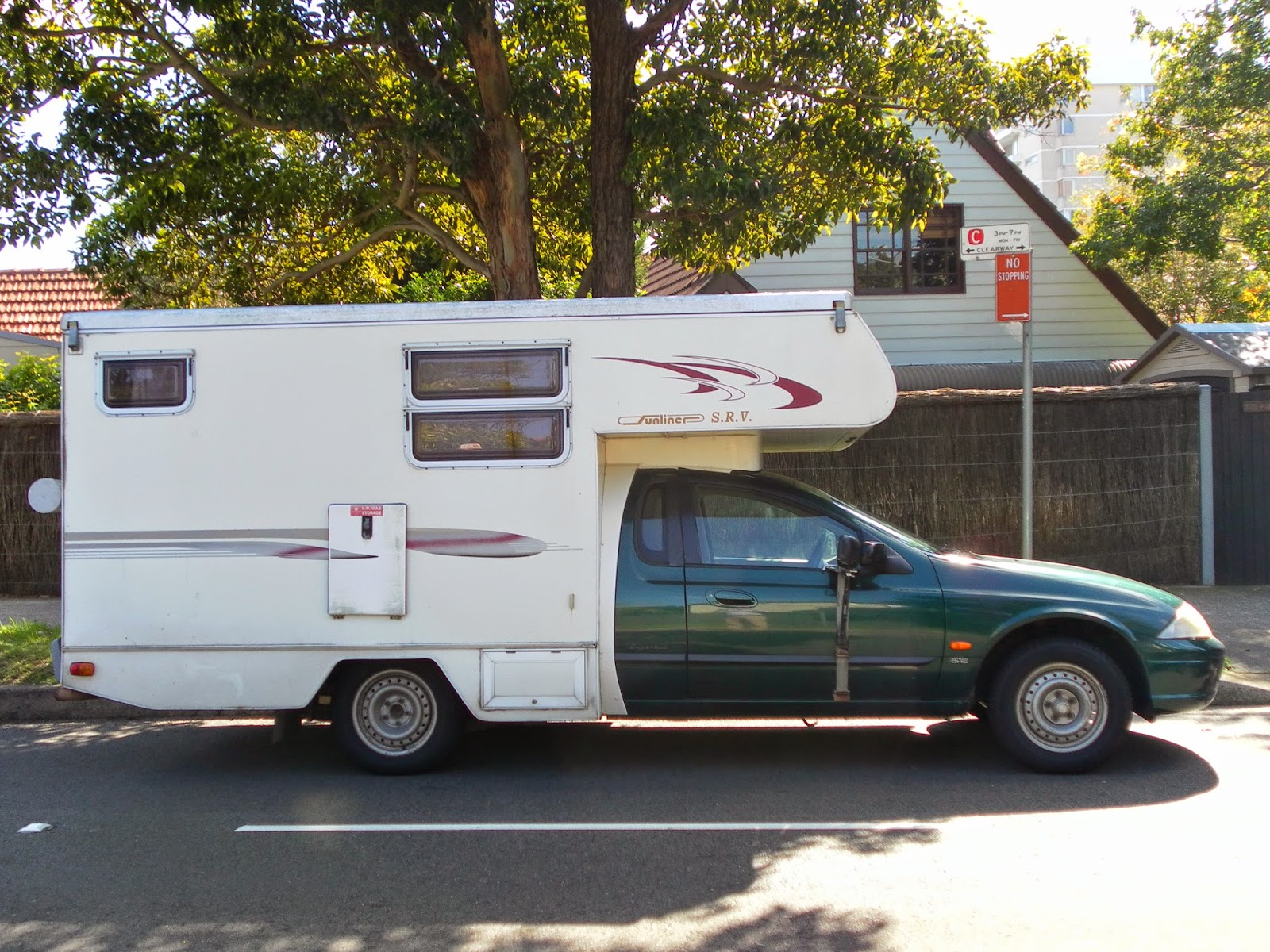 Aussie Old Parked Cars: 1999 Ford AU Falcon cab-chassis + Sunliner SRV ...