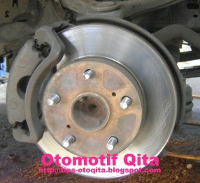 Langkah Pembongkaran Rem Cakram Mobil