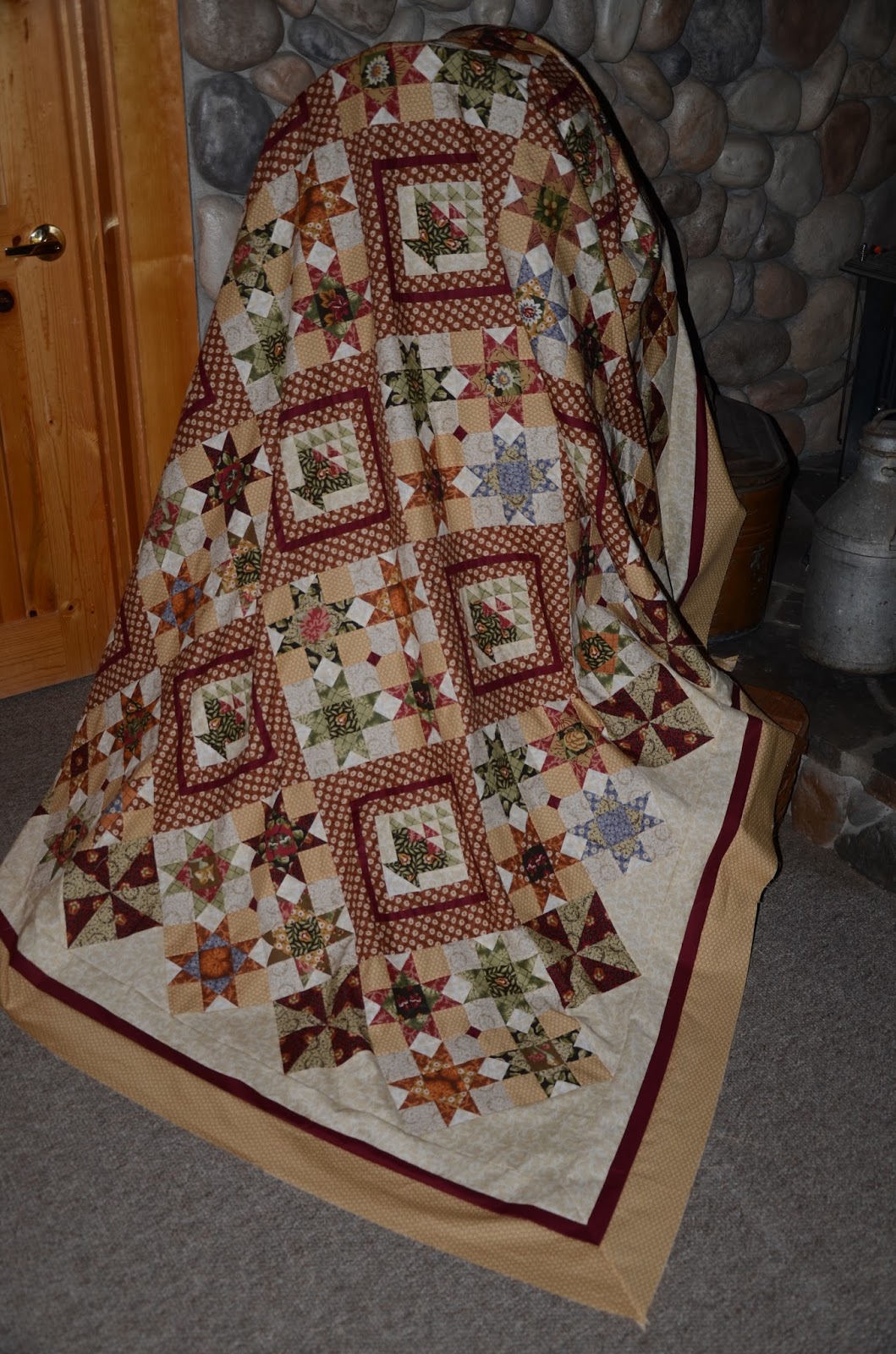 Sew'n Wild Oaks Quilting Blog: Triple-Mitered Borders DONE