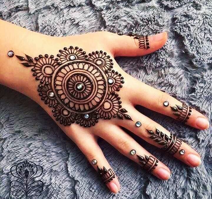 35+ Best Mehndi Design Images For Holi || Holi Mehndi Design Images ...