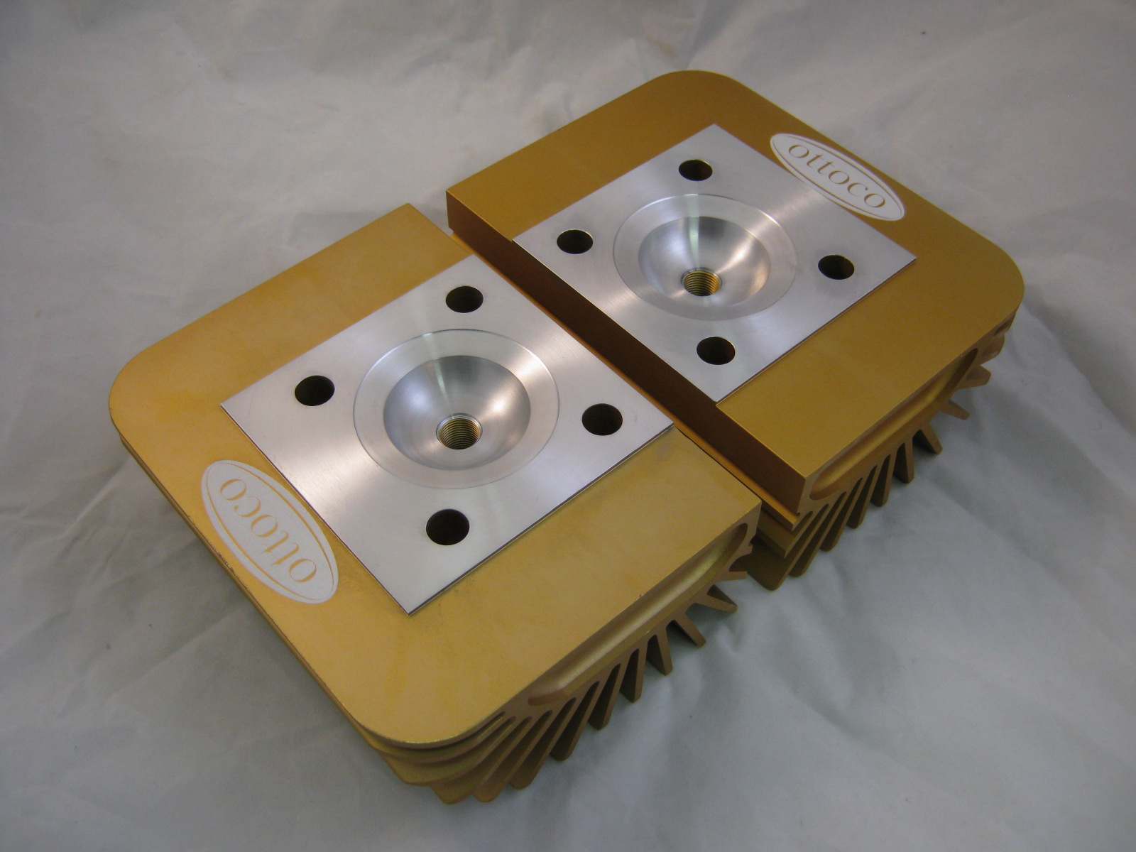 deuxstroke-twostroke: Sexy RD400 Heads