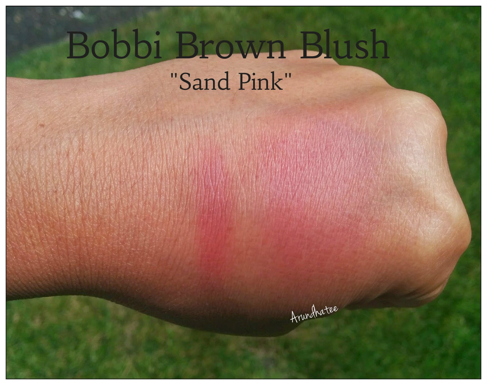 Discovering me: Review and Swatches ::: Bobbi Brown Blush in "Sand Pink"