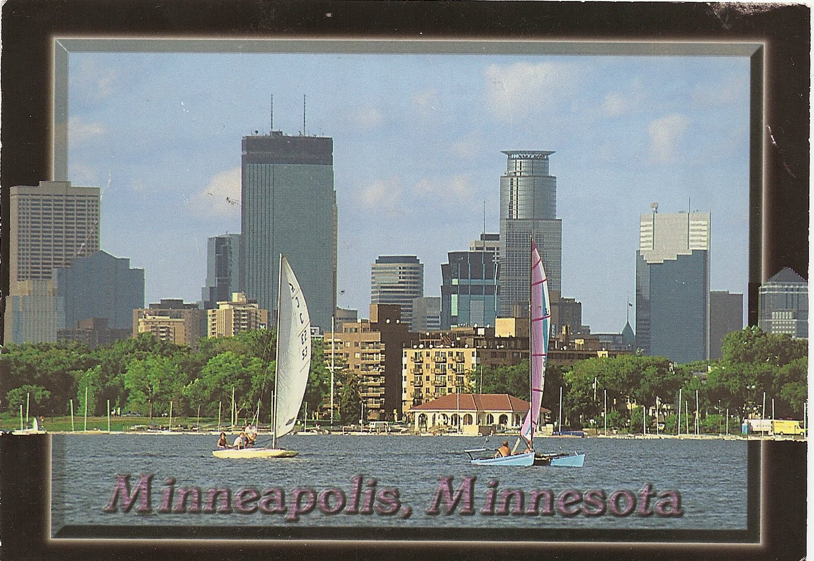 Around the World in Postcards: #25 USA: Minneapolis, Minnesota