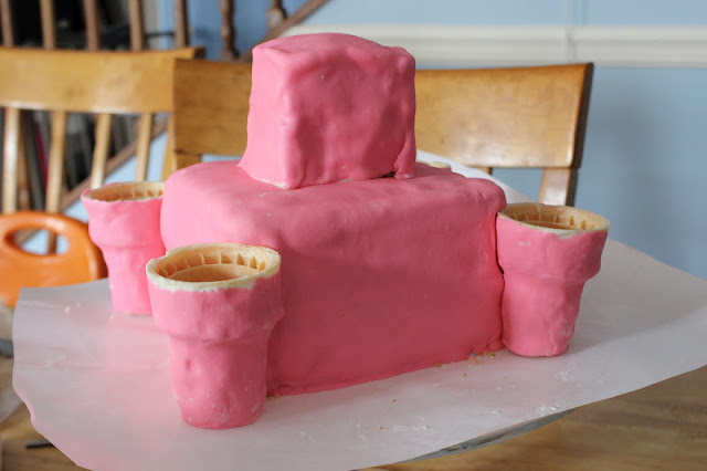 RisC Handmade: Princess Castle Cake