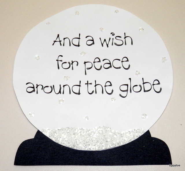 Tippytoe Crafts: Snow Globes {Holiday Class Display}