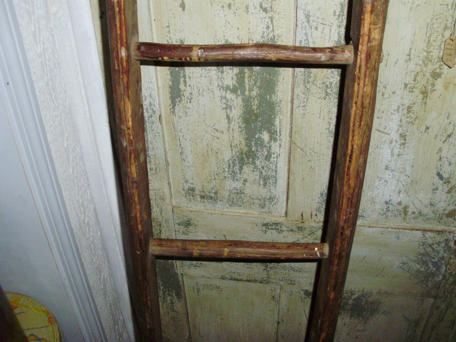 Log Cabin Antiques & Gifts: Nine foot apple picking ladder
