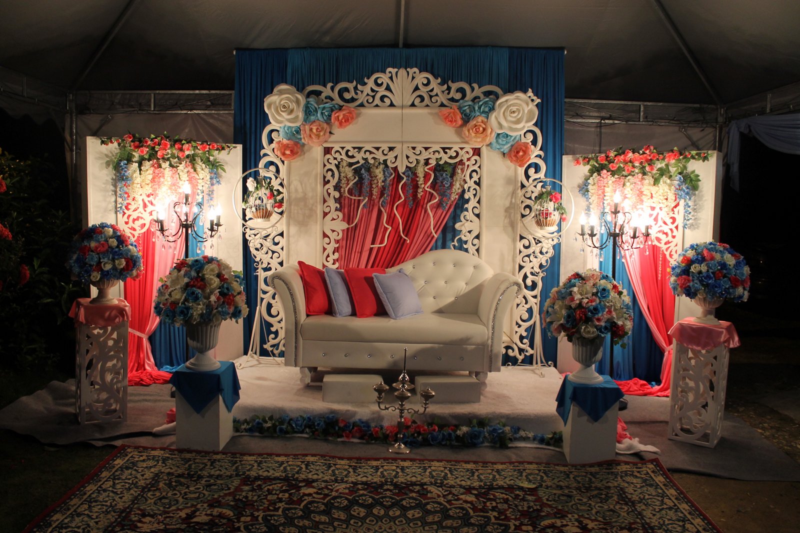 Kerja Kahwin Kuala Kangsar: Pelamin Kerawang 3 Panel tema biru pink