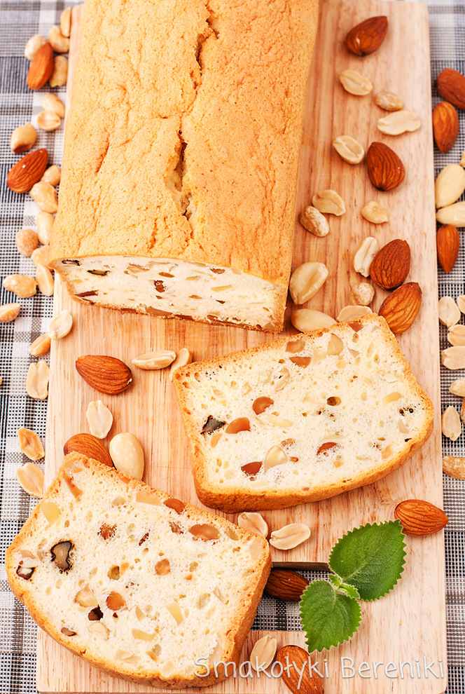 Keks orzechowy z białek | Smakołyki Bereniki